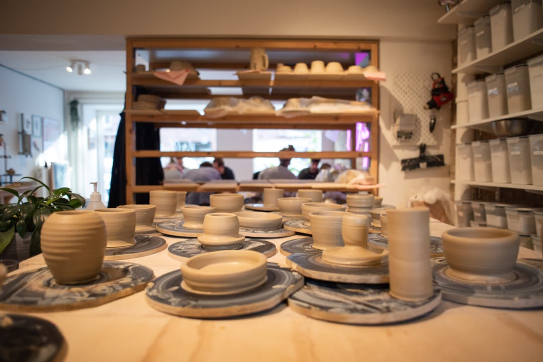 Lerdrejning - 1 gang keramikoplevelse | Let's Clay